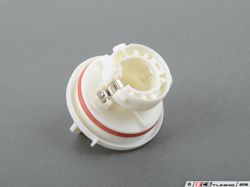 Genuine Mercedes Benz - 0018262082 - LAMP SOCKET