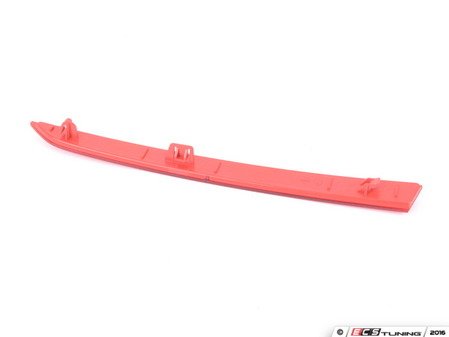 Genuine BMW - 63147847166 - Rear bumper reflector - right (63-14-7-847-166)