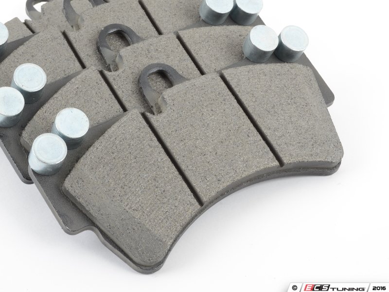 NPN - 7L0698151R - Front Brake Pad Set