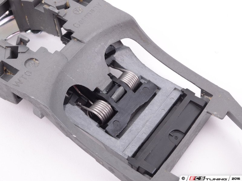 Genuine Volkswagen Audi - 3B0837885D - Door Handle Backing Plate - Left ...