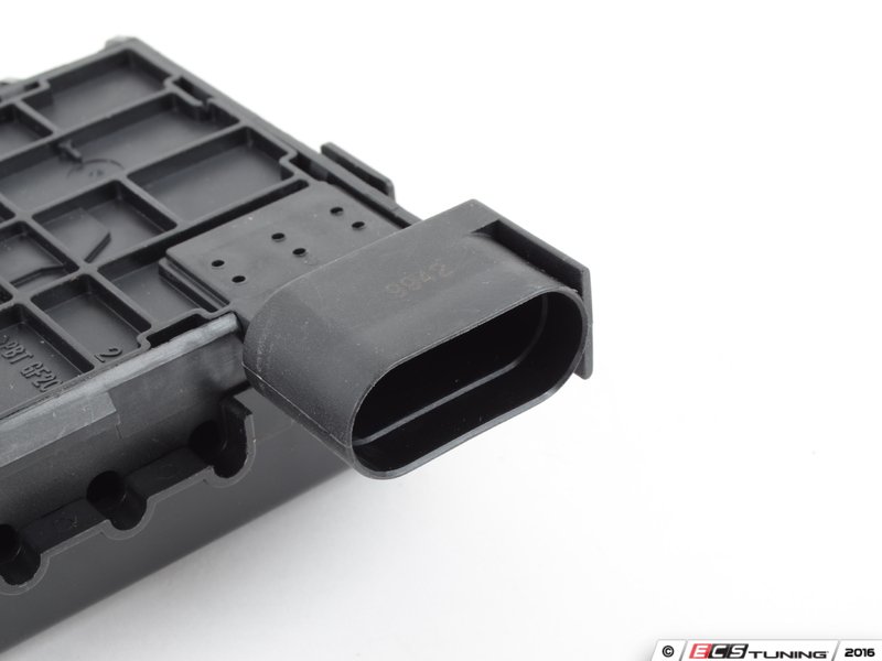 URO - 1C0937617 - Fuse Box w/Cable and Cover