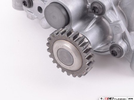 Genuine Volkswagen Audi - 06H115105DF - Oil Pump (06H 115 105 DF)