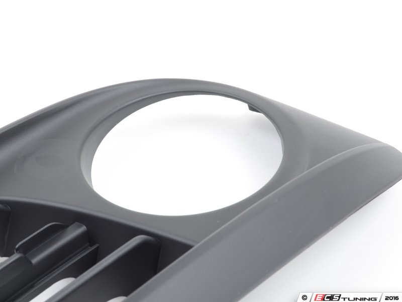 Genuine BMW - 51117331730 - Bumper grille - right (51-11-7-331-730)