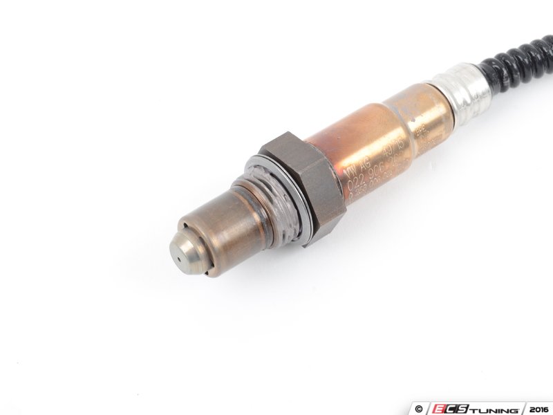 Genuine Volkswagen Audi - 022906262CF - Oxygen Sensor (022 906 262 CF)