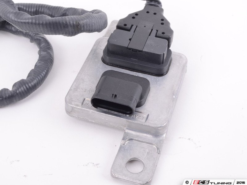 Genuine Volkswagen Audi - 059907807S - Nox Sensor - Before Pre ...