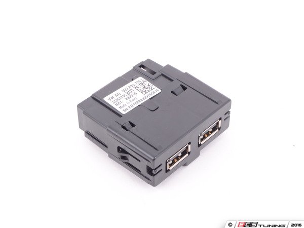 Genuine Volkswagen Audi - 5Q0035726L - USB PORT (5Q0 035 726 L)
