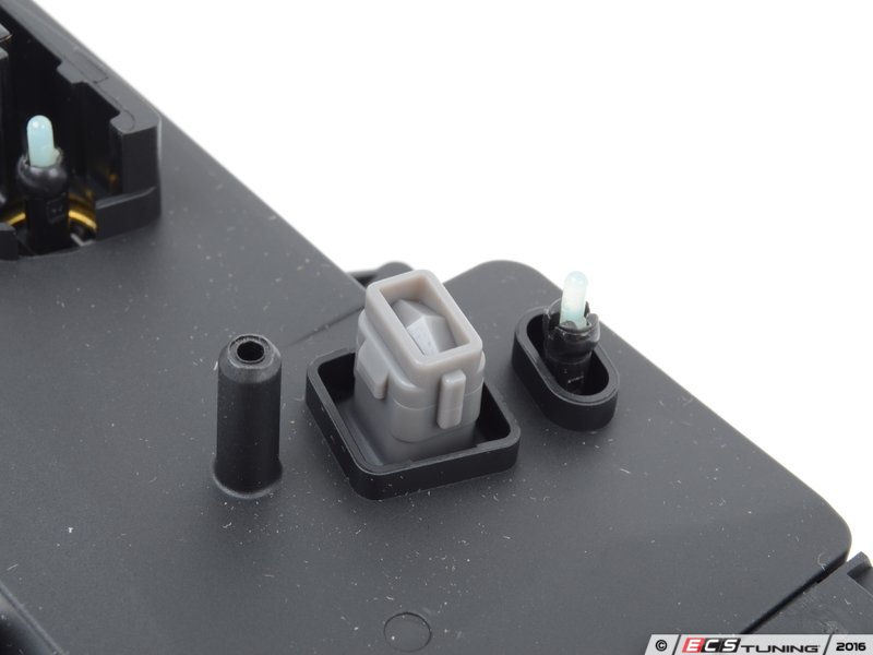 Genuine Volkswagen Audi - 561959747 - SWITCH (561 959 747)