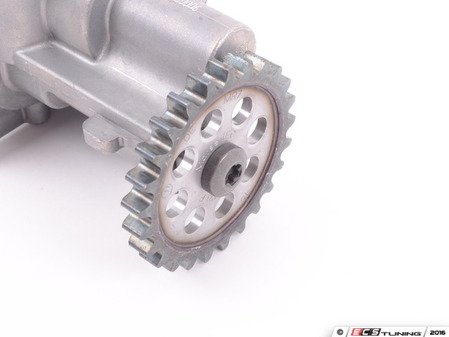 Genuine Volkswagen Audi - 07K115105AC - Oil Pump (07K 115 105 AC)