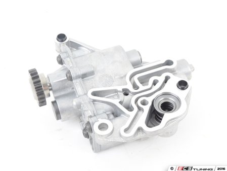 Genuine Volkswagen Audi - 06H115105DF - Oil Pump (06H 115 105 DF)