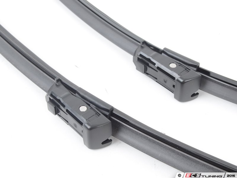 Valeo - 61610038893 - Front Wiper Blade Set
