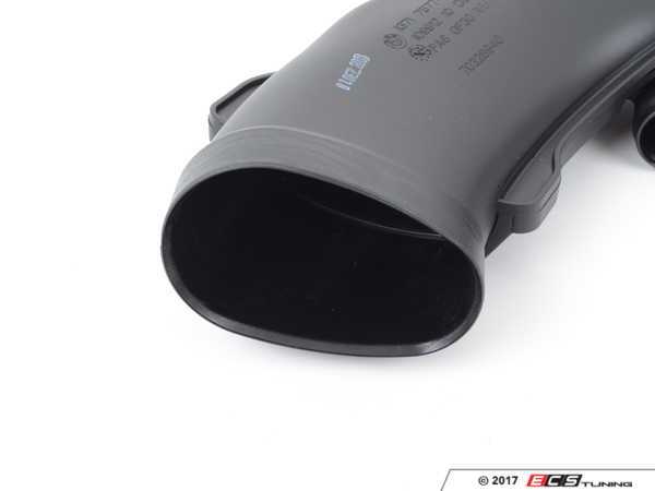 Genuine BMW - 13717577451 - Air Duct - Cylinder 1-4 (Right) (13-71-7 ...