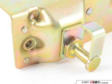 Genuine Mercedes Benz - 9017400135 - LOCK
