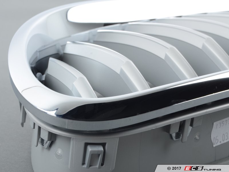 Genuine BMW - 51137212851 - Grille (Chrome) (51-13-7-212-851)