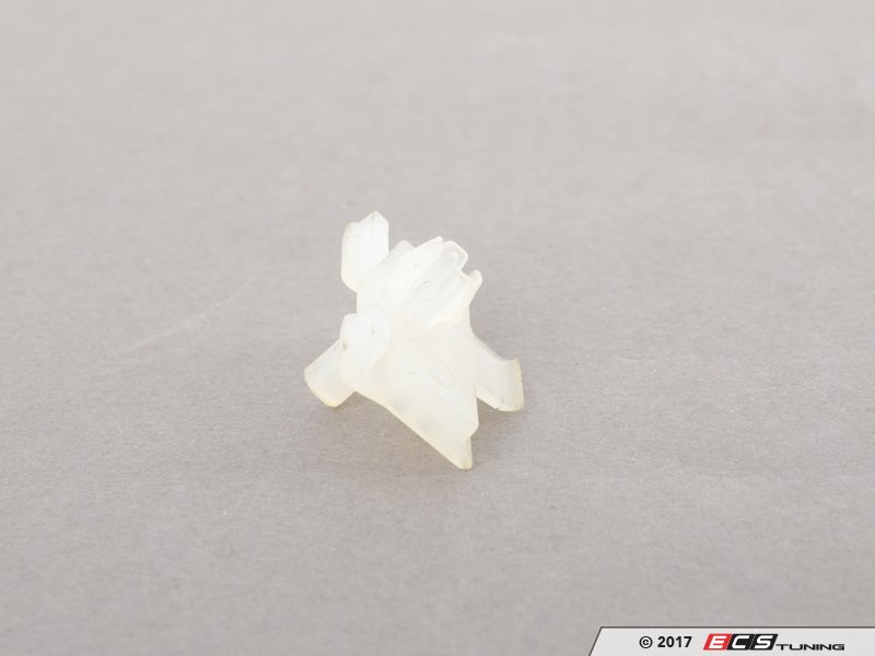 Genuine Mercedes Benz - 0069883078 - CLIP WHITE