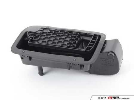 Genuine Mercedes Benz - 2046300367 - RECESS