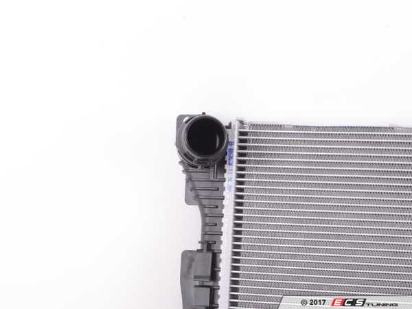 Genuine BMW - 17118482622 - Radiator (17-11-8-482-622)