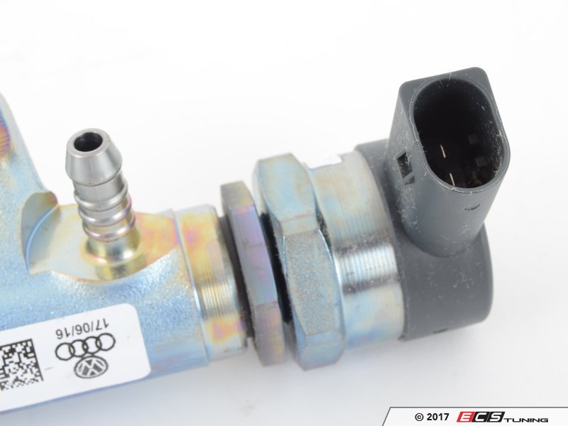 Genuine Volkswagen Audi - 03L130089J - Fuel Rail (03L 130 089 J)