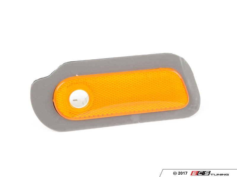 Genuine Volkswagen Audi - 7L6945072B - Spoiler Reflector (7L6 945 072 B)