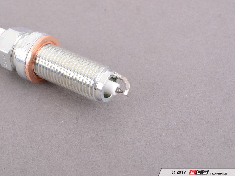 Genuine Mercedes Benz - 0041597903 - SPARK PLUG