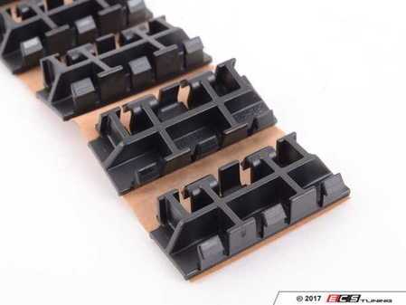 Genuine BMW - 51138045321 - CLIP (51-13-8-045-321)