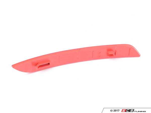 Genuine BMW - 63147382234 - Reflector - Bumper Cover (Red) (63-14-7-382 ...